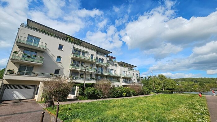 Appartement 4 pièces à vendre - Mantes-la-Jolie, Centre-ville