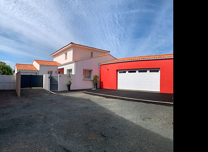 Maison à vendre - Château-dOlonne, Les Soulardières, Mairie - 7 pièces - 3 chambres