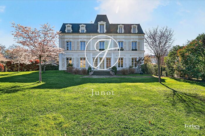 Appartement 4 pièces à vendre à Rueil-Malmaison, Jonchere, Malmaison, Saint-Cucufa