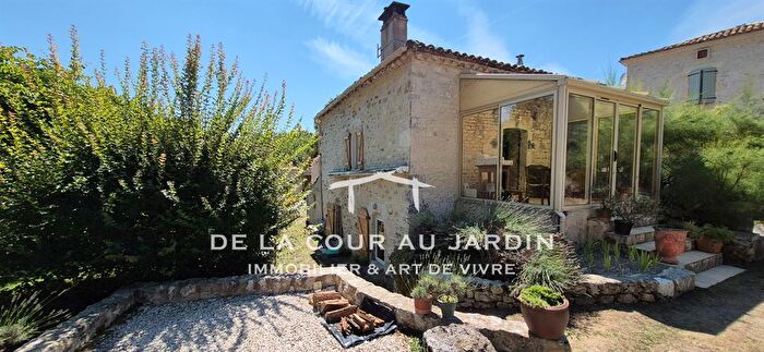 Maison à vendre - Valprionde - 3 pièces - 1 chambre