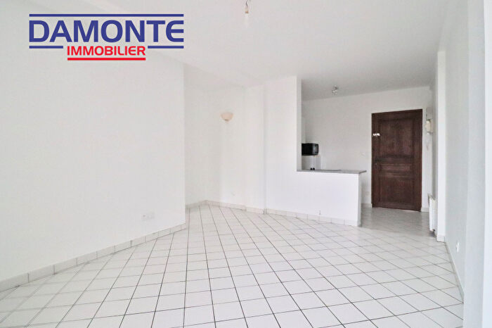 Appartement à louer - Troyes, Cathédrale - 2 pièces - 1 chambre