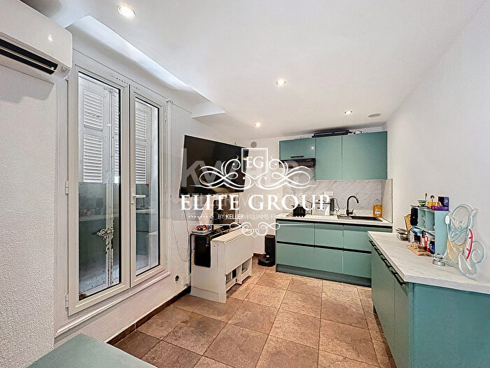 Appartement 2 pièces à vendre à Cannes, Californie Pezou