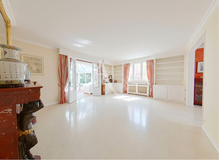 Maison 7 pièces à vendre à Champs-sur-Marne, Centre-ville