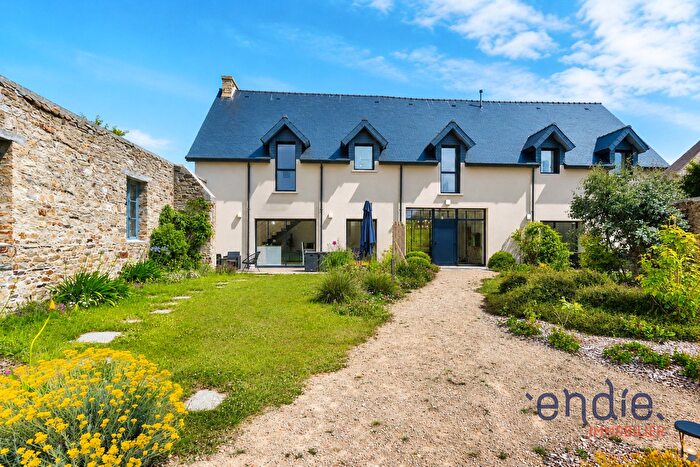 Maison 8 pièces à vendre - Plonévez-Porzay