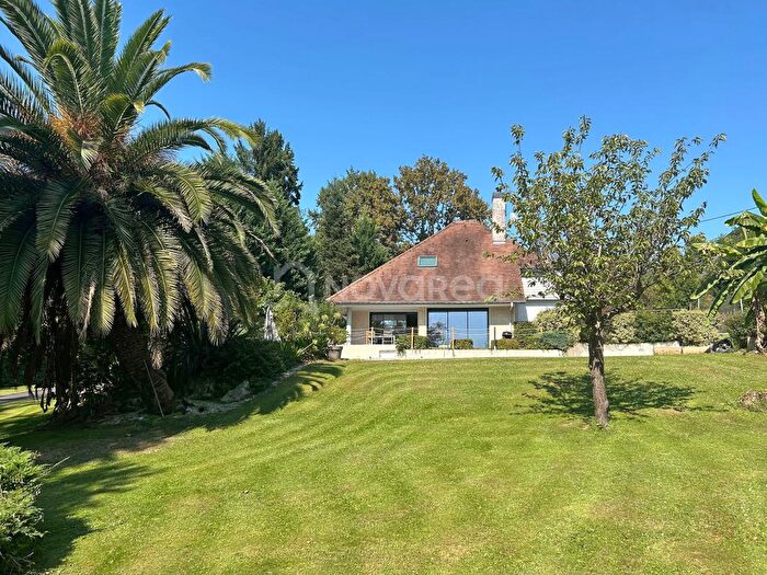 Maison à vendre - Pau, Le Hameau - 6 pièces - 4 chambres