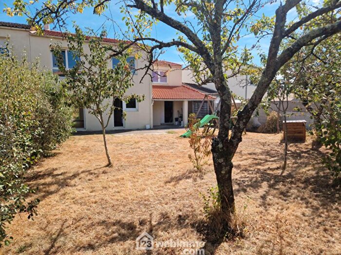 Maison 5 pièces à vendre - La Roche-sur-Yon, Val d'Ornay, Saint-André d'Ornay, Forges