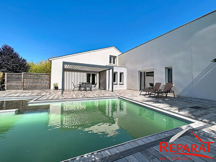 Varetz - Maison 7 pièces à vendre