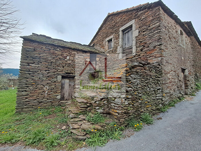 Maison à vendre - Sénéchas - 2 pièces - 1 chambre