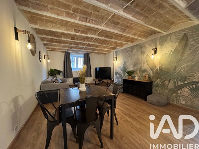 Arènes, Nîmes : Appartement 2 pièces à louer