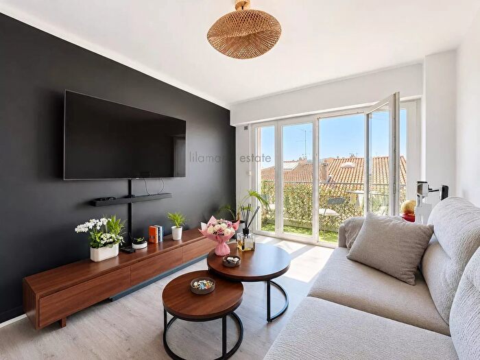 Appartement 2 pièces à Cannes, Prado, République, à vendre