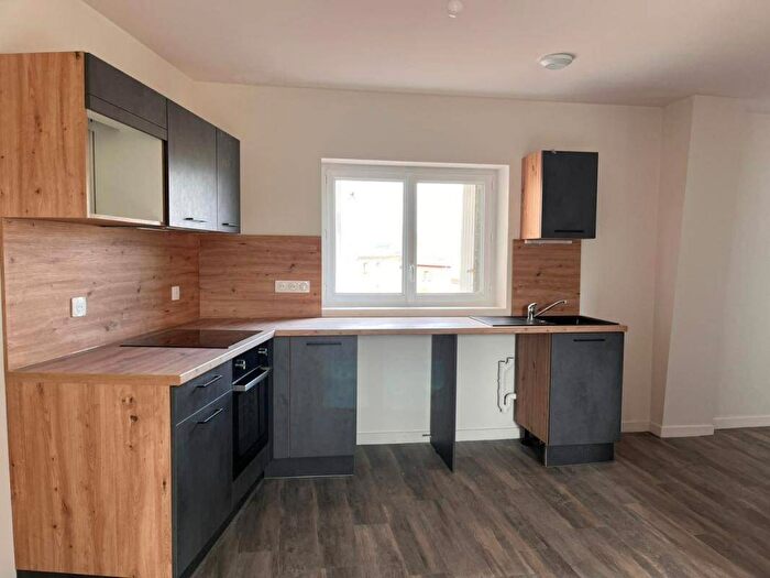 Appartement à louer - Sud, Brioude - 3 pièces - 2 chambres