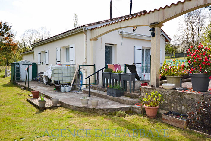 Maison à vendre - Saintes, La Gare, Sébastien de Brouard, La Fenêtre - 4 pièces - 2 chambres