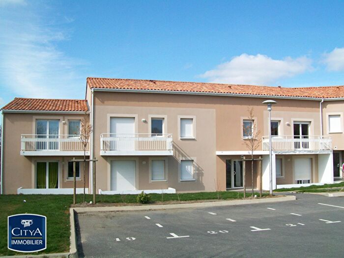 Appartement à louer - Pouzauges - 3 pièces - 1 chambre