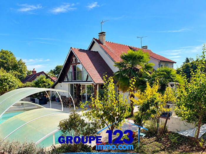 Monéteau - Maison 9 pièces à vendre