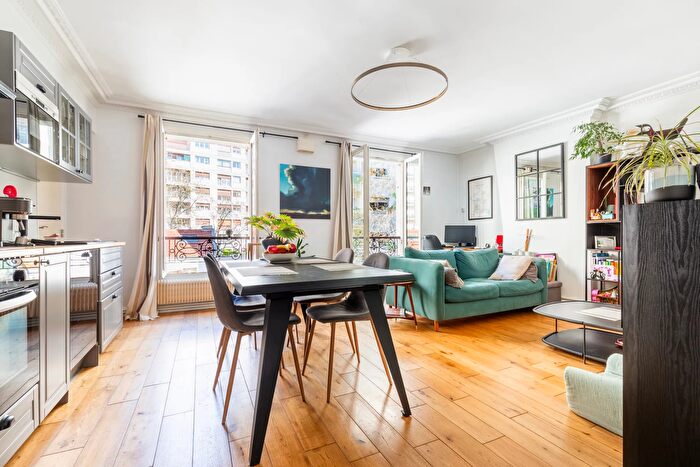 Appartement à vendre - Paris e , Jules Joffrin - 3 pièces - 2 chambres