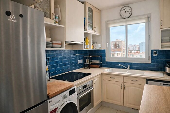 Appartement à vendre - Thiais, Clury, Victor Hugo - 3 pièces - 2 chambres