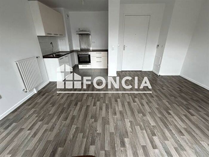 Appartement à louer - Centre Est, Lieusaint - 3 pièces - 2 chambres