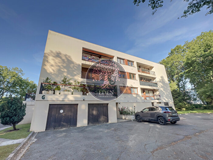 Appartement 8 pièces à Dreux, Centre-ville, à vendre