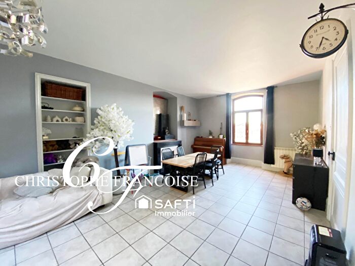 Maison à vendre - Bellegarde-sur-Valserine - 5 pièces - 4 chambres