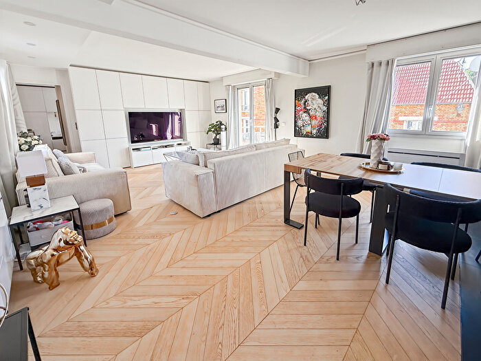 Appartement à vendre - Suresnes, Carnot, Gambetta - 4 pièces - 3 chambres