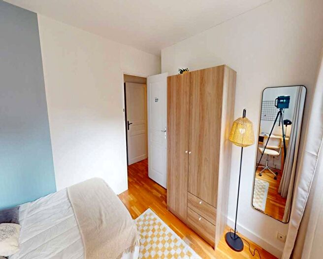 Appartement 7 pièces à louer à Violet Commerce, Paris 15ème arrondissement