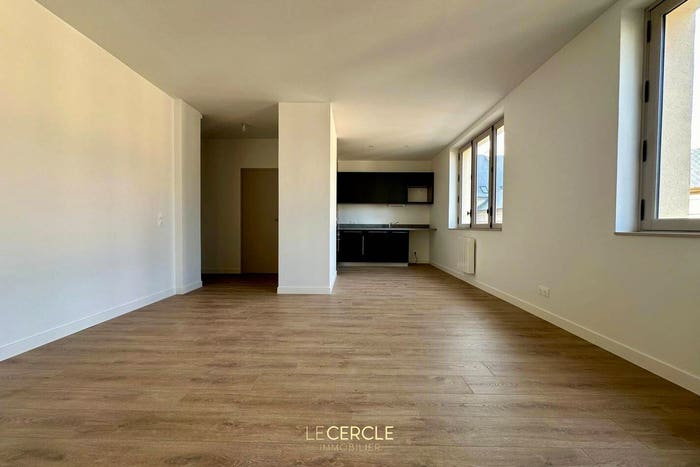 Centre Ville, Senlis : Appartement 3 pièces à louer