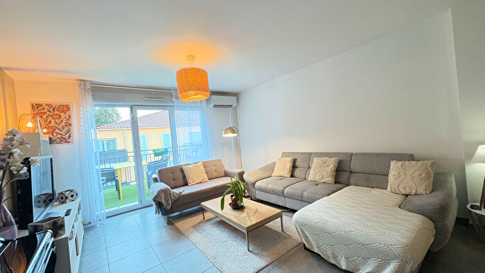 Appartement à vendre - La Trinité - 4 pièces - 3 chambres