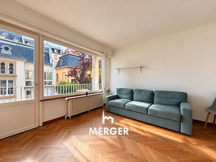 Strasbourg, Orangerie : Appartement 4 pièces à louer