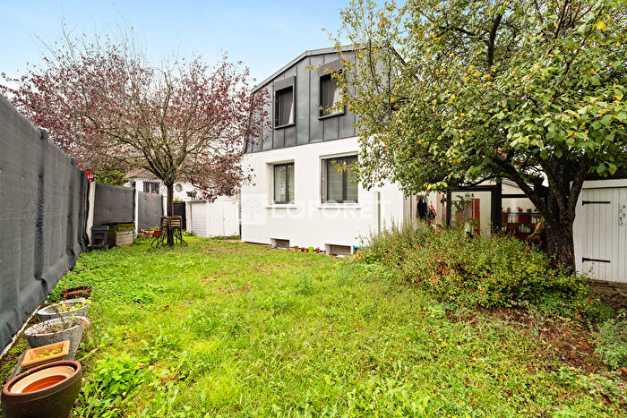 Maison à vendre - Colombes, Grèves Plateau - 5 pièces - 4 chambres