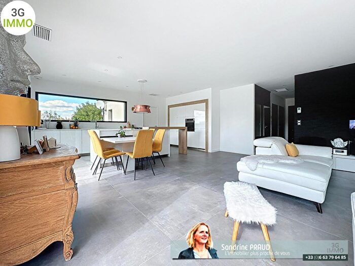 Maison à vendre - Montpon-Ménestérol - 3 pièces - 2 chambres