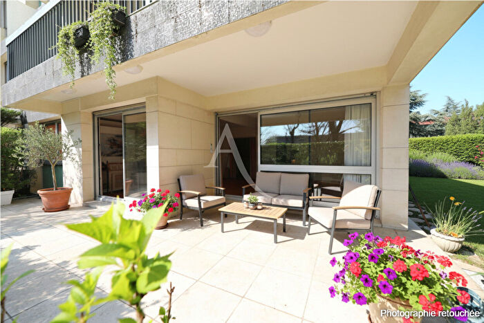 Chatou, Sud : Appartement 5 pièces à vendre