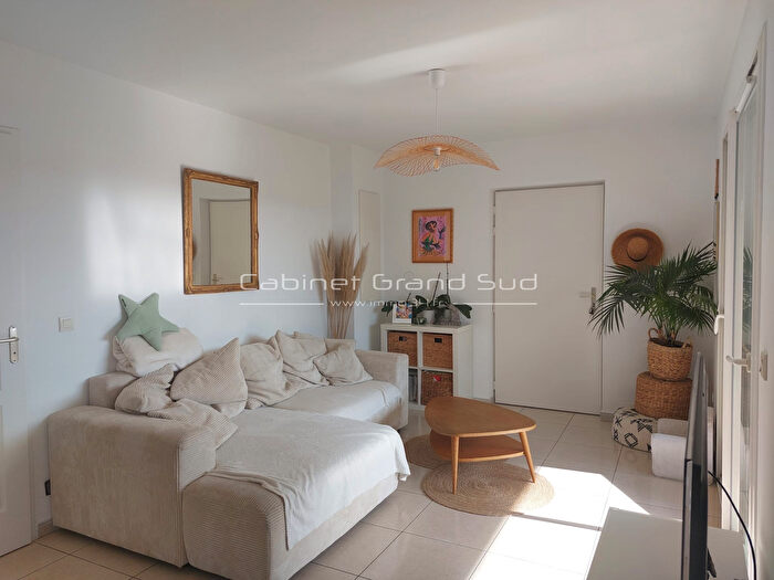 Appartement à louer - Mauguio, Centre-ville - 2 pièces - 1 chambre