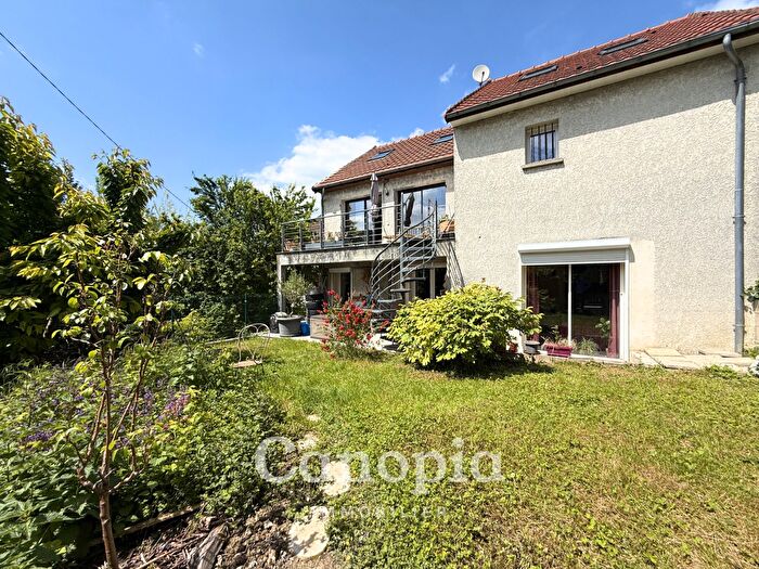 Maison 7 pièces à Cachan, Coteau, à vendre