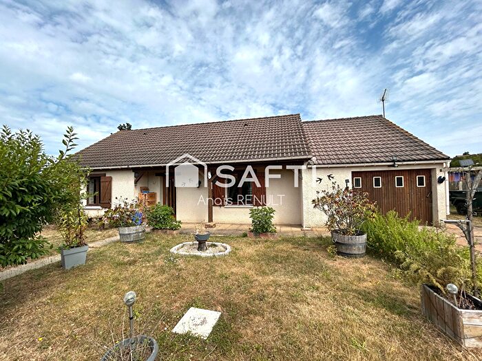 Maison 5 pièces à Brezolles, à vendre