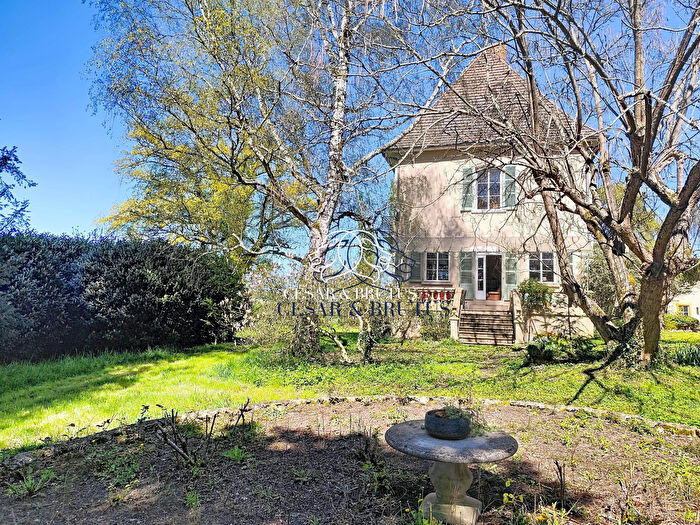 Maison à vendre - Chandon - 9 pièces - 7 chambres