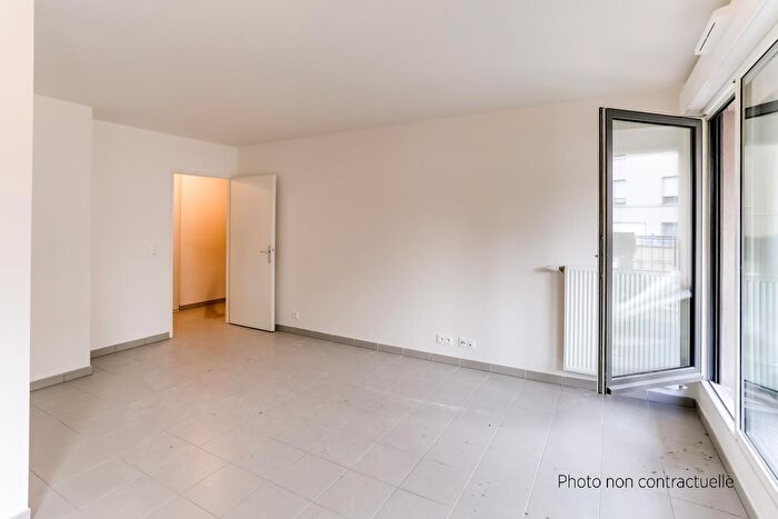 Osny, Liviliiers, Ennery, Zone Commerciale l'Oseraie - Appartement 2 pièces à louer
