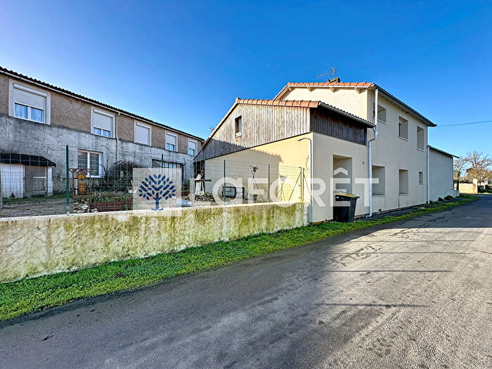 Maison à vendre - Massais - 4 pièces - 2 chambres