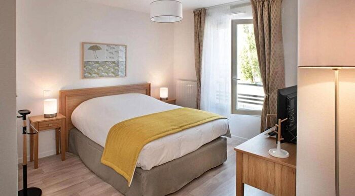 Appartement 1 pièce à louer à Tarterêts Sud, Corbeil-Essonnes