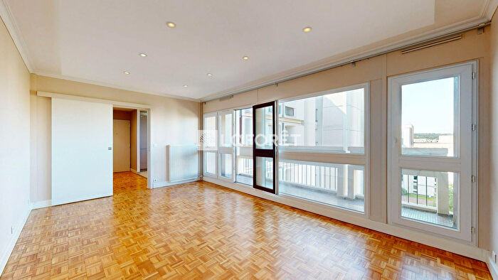 Appartement 3 pièces à Nanterre, Vieux Pont, à vendre