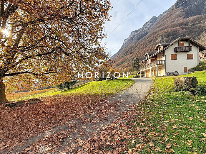 Maison à vendre - Fréterive - 8 pièces - 5 chambres