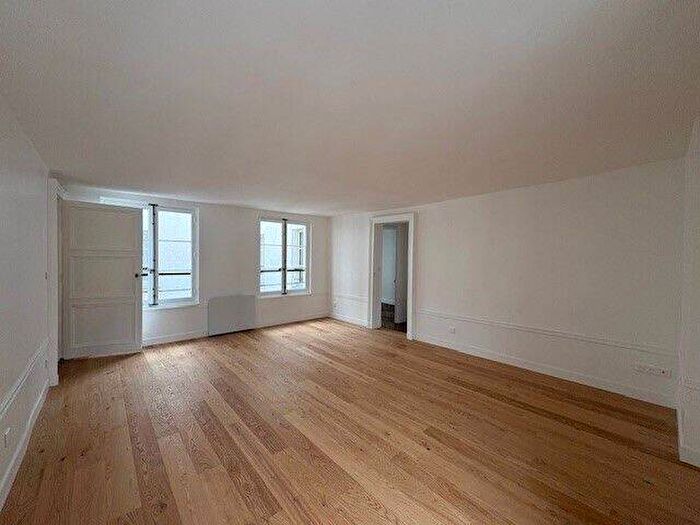 Appartement à louer - Archives, Paris ème arrondissement - 3 pièces - 1 chambre