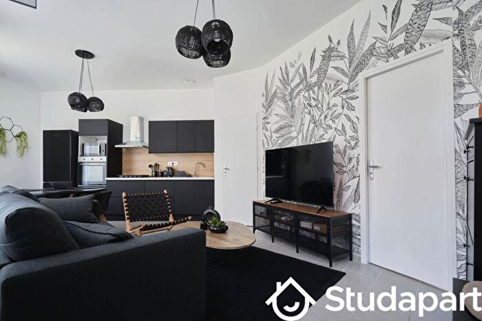 Appartement à louer - Vauban Esquermes, Lille - 1 pièce - 2 chambres