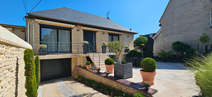 Maison à vendre - Ouistreham - 5 pièces - 4 chambres