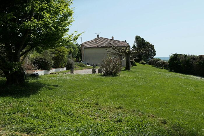 Saint-Julia : Maison 7 pièces à vendre