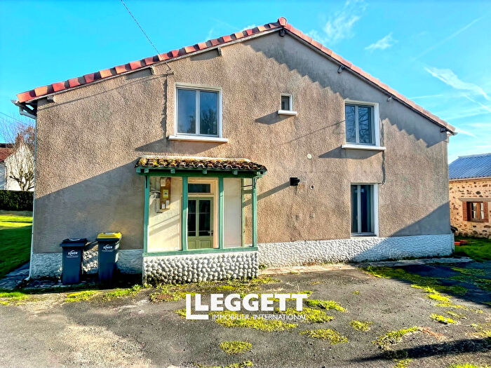 Maison à vendre - Asnières-sur-Blour - 6 pièces - 4 chambres