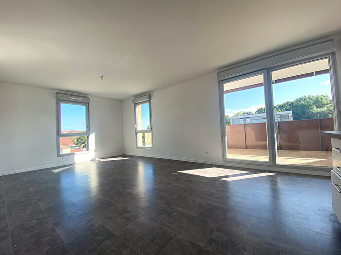 Bourgoin-Jallieu, L'Oiselet, La Maladière, La Grive : Appartement 4 pièces à vendre