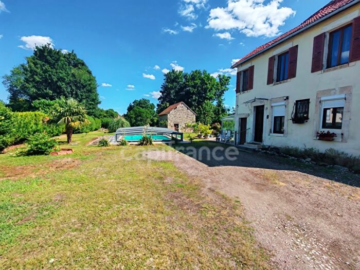 Maison à vendre - Entrains-sur-Nohain - 6 pièces - 4 chambres