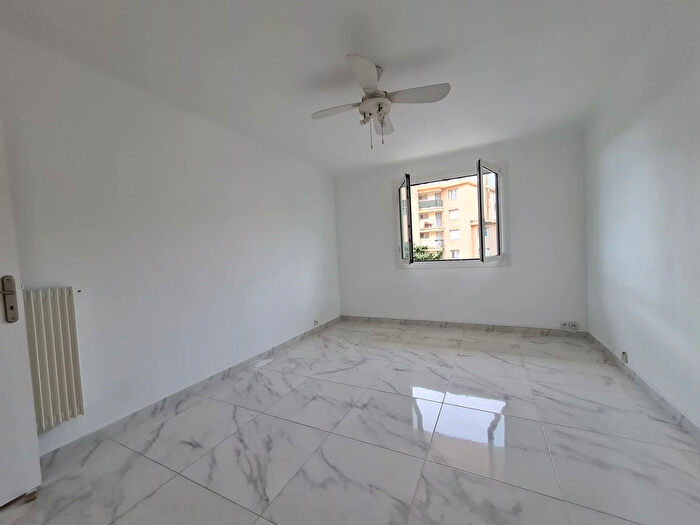 Menton, Haut Borrigo, Saint-Paul-Garavan, Vallée de Gorbio - Appartement 3 pièces à louer