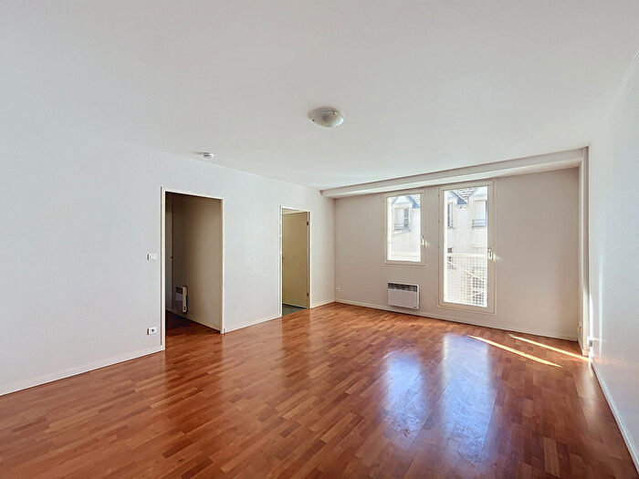 Appartement 2 pièces à vendre - Orléans, Bourgogne, Saint-Euverte