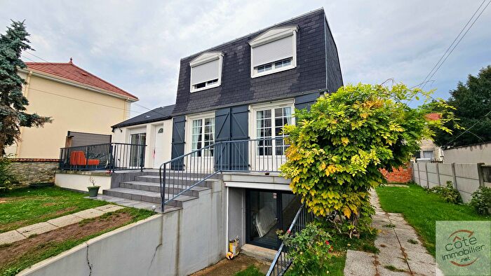 Maison à vendre - Créteil, Buttes, Halage - 5 pièces - 4 chambres